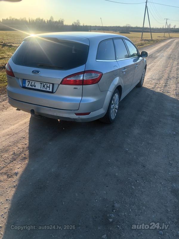 Pelēks Ford Mondeo 2008 Tallina, ar dzinēja tilpumu 1.80 L un nobraukumu 329 tūkst. km par 2200 €, foto 3 vietnē AUTOMOTO.COM.LV