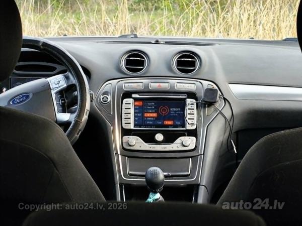 Pelēks Ford Mondeo 2008 Tallina, ar dzinēja tilpumu 2.00 L un nobraukumu 0 tūkst. km par 1900 €, foto 9 vietnē AUTOMOTO.COM.LV