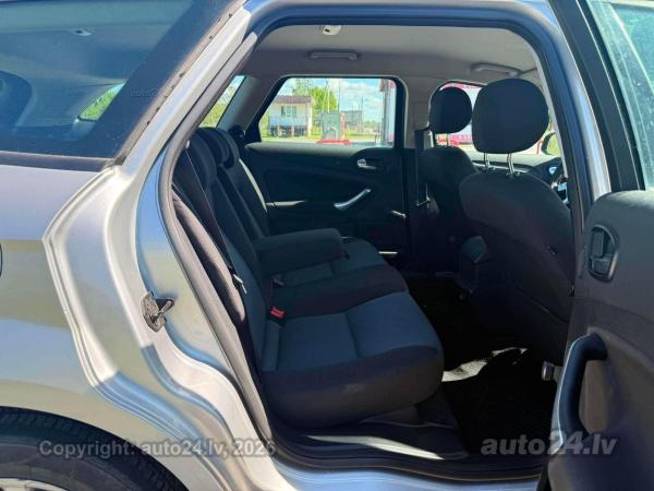 Pelēks Ford Mondeo 2008 Jehvi, ar dzinēja tilpumu 2.00 L un nobraukumu 276 tūkst. km par 1999 €, foto 8 vietnē AUTOMOTO.COM.LV