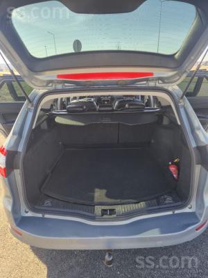 Pelēks Ford Mondeo 2008 Liepāja, ar dzinēja tilpumu 1.80 L un nobraukumu 300 tūkst. km par 2500 €, foto 10 vietnē AUTOMOTO.COM.LV