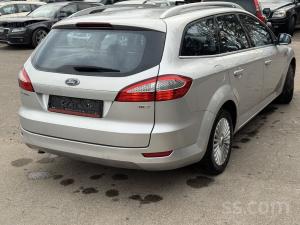 Pelēks Ford Mondeo 2008 Rīga, ar dzinēja tilpumu 2.00 L un nobraukumu 206 tūkst. km par 3100 €, foto 5 vietnē AUTOMOTO.COM.LV