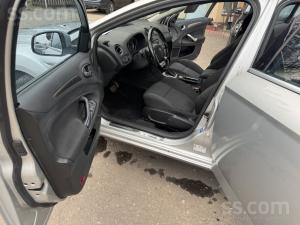 Pelēks Ford Mondeo 2008 Rīga, ar dzinēja tilpumu 2.00 L un nobraukumu 206 tūkst. km par 3100 €, foto 9 vietnē AUTOMOTO.COM.LV