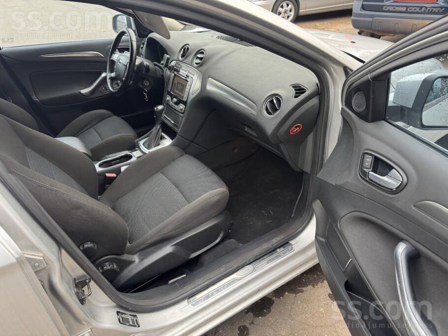 Pelēks Ford Mondeo 2008 Rīga, ar dzinēja tilpumu 2.00 L un nobraukumu 206 tūkst. km par 3100 €, foto 10 vietnē AUTOMOTO.COM.LV