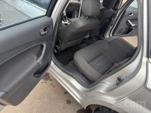 Pelēks Ford Mondeo 2008 Rīga, ar dzinēja tilpumu 2.00 L un nobraukumu 206 tūkst. km par 3100 €, foto 12 vietnē AUTOMOTO.COM.LV