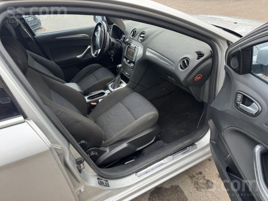 Pelēks Ford Mondeo 2008 Rīga, ar dzinēja tilpumu 2.00 L un nobraukumu 206 tūkst. km par 3100 €, foto 18 vietnē AUTOMOTO.COM.LV