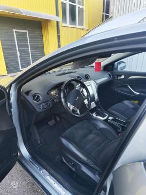 Pelēks Ford Mondeo 2008 Šauļi, ar dzinēja tilpumu 2.00 L un nobraukumu 305 tūkst. km par 2600 €, foto 5 vietnē AUTOMOTO.COM.LV