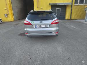 Pelēks Ford Mondeo 2008 Šauļi, ar dzinēja tilpumu 2.00 L un nobraukumu 305 tūkst. km par 2600 €, foto 6 vietnē AUTOMOTO.COM.LV