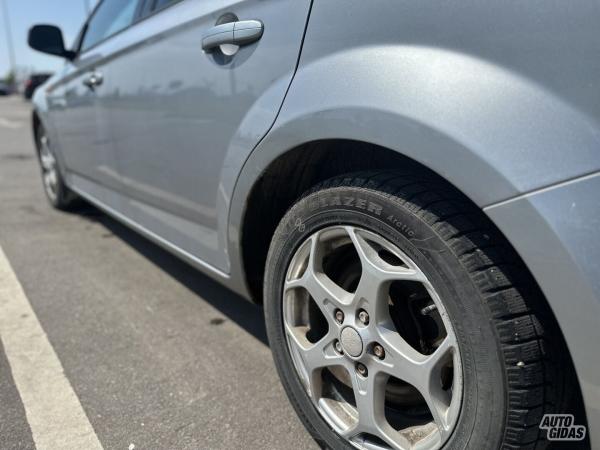 Pelēks Ford Mondeo 2008 Kretinga, ar dzinēja tilpumu 2.00 L un nobraukumu 291 tūkst. km par 1500 €, foto 6 vietnē AUTOMOTO.COM.LV