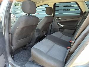 Grey Ford Mondeo 2008 in Kretinga, with an engine capacity of 2.00 L and mileage of 291 thousand km for 1500 €, photo 10 on AUTOMOTO.COM.LV