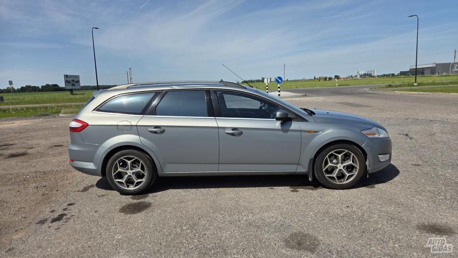Grey Ford Mondeo 2008 in Sakiai, with an engine capacity of 2.00 L and mileage of 322 thousand km for 2000 €, photo 6 on AUTOMOTO.COM.LV