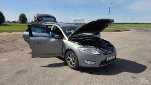 Grey Ford Mondeo 2008 in Sakiai, with an engine capacity of 2.00 L and mileage of 322 thousand km for 2000 €, photo 12 on AUTOMOTO.COM.LV