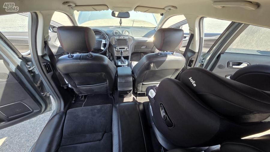 Grey Ford Mondeo 2008 in Sakiai, with an engine capacity of 2.00 L and mileage of 322 thousand km for 2000 €, photo 15 on AUTOMOTO.COM.LV