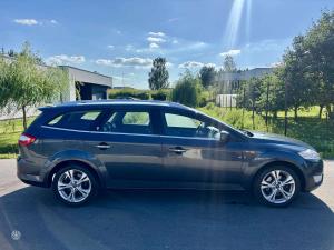 Pelēks Ford Mondeo 2008 Viļņa, ar dzinēja tilpumu 2.00 L un nobraukumu 370 tūkst. km par 2500 €, foto 3 vietnē AUTOMOTO.COM.LV