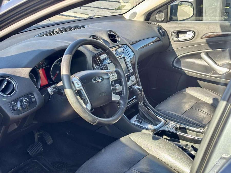 Pelēks Ford Mondeo 2008 Viļņa, ar dzinēja tilpumu 2.00 L un nobraukumu 370 tūkst. km par 2500 €, foto 10 vietnē AUTOMOTO.COM.LV