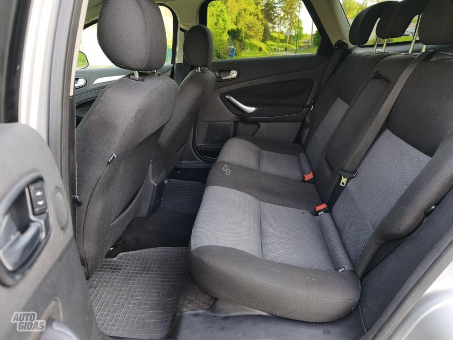 Pelēks Ford Mondeo 2008 Alīta, ar dzinēja tilpumu 2.00 L un nobraukumu 433 tūkst. km par 1400 €, foto 16 vietnē AUTOMOTO.COM.LV