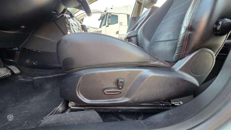 Pelēks Ford Mondeo 2008 Šakiai, ar dzinēja tilpumu 2.00 L un nobraukumu 322 tūkst. km par 2000 €, foto 21 vietnē AUTOMOTO.COM.LV