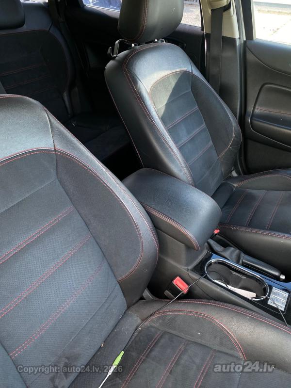Pelēks Ford Mondeo 2008 Tartu, ar dzinēja tilpumu 2.20 L un nobraukumu 389 tūkst. km par 3800 €, foto 10 vietnē AUTOMOTO.COM.LV