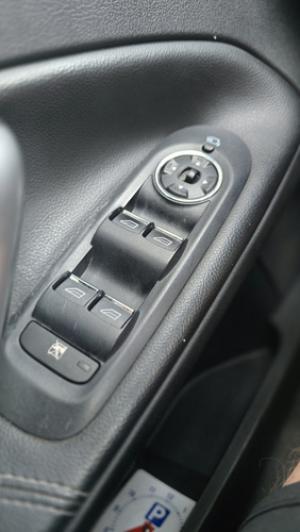 Grey Ford Mondeo 2008 in Tallinn, with an engine capacity of 2.00 L and mileage of 416 thousand km for 2500 €, photo 12 on AUTOMOTO.COM.LV