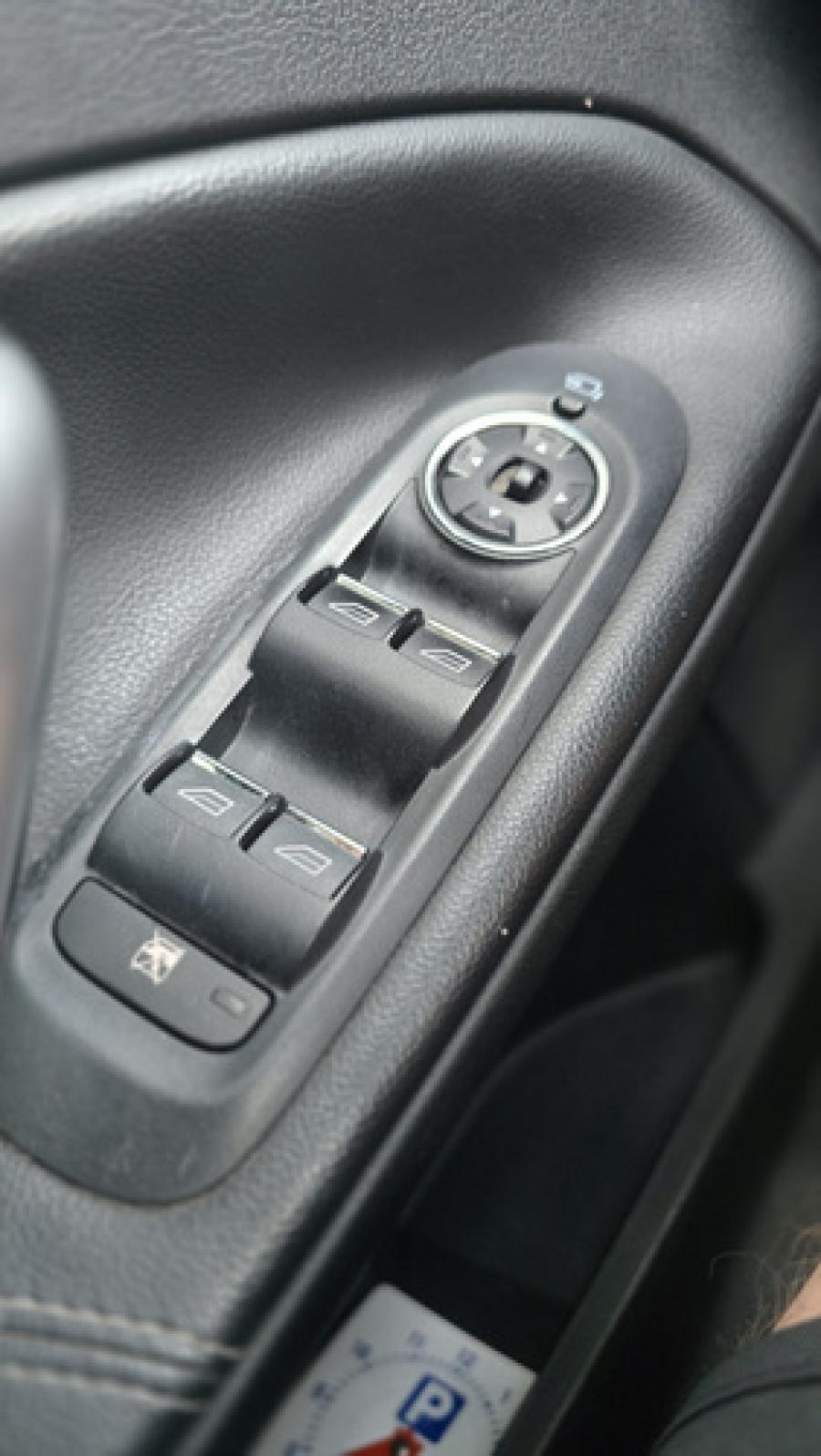 Grey Ford Mondeo 2008 in Tallinn, with an engine capacity of 2.00 L and mileage of 416 thousand km for 2500 €, photo 12 on AUTOMOTO.COM.LV