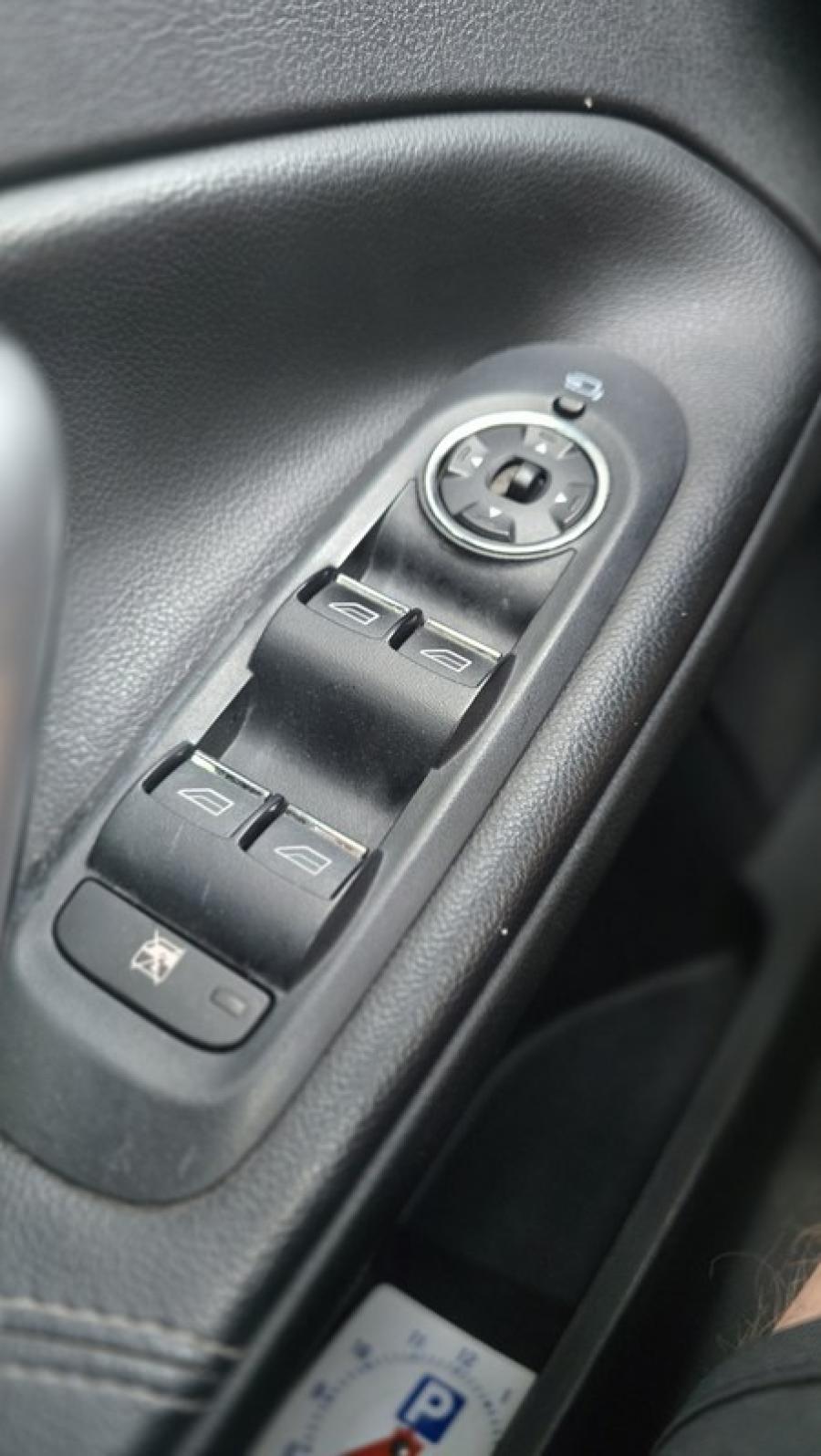 Grey Ford Mondeo 2008 in Tallinn, with an engine capacity of 2.00 L and mileage of 416 thousand km for 2500 €, photo 23 on AUTOMOTO.COM.LV