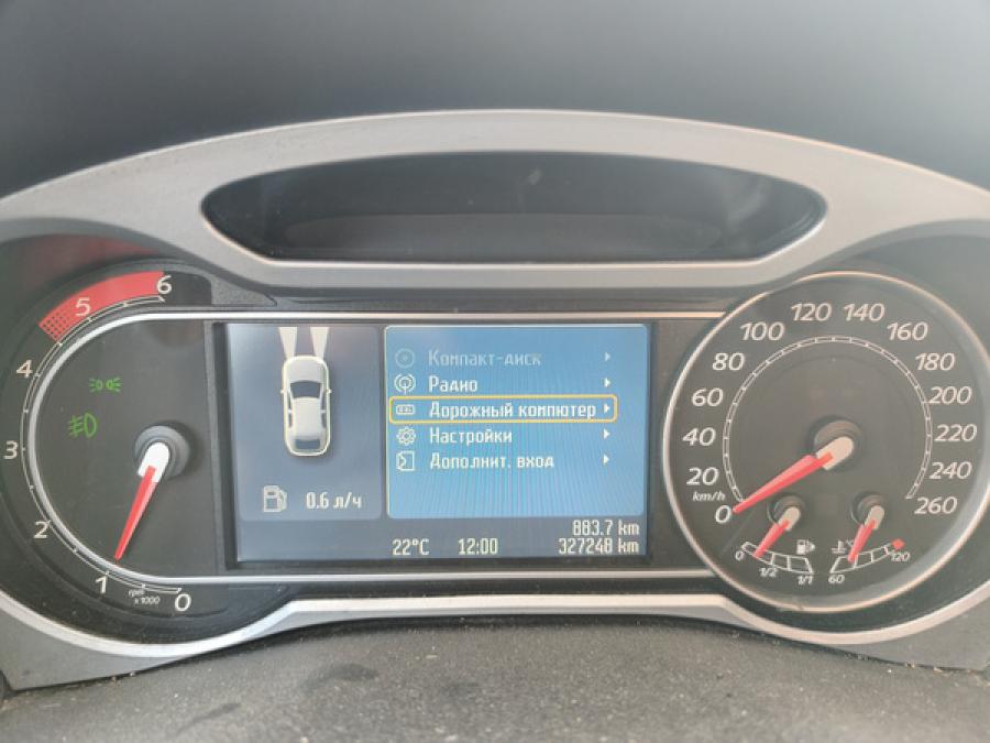 Pelēks Ford Mondeo 2008 Narva, ar dzinēja tilpumu 1.80 L un nobraukumu 323 tūkst. km par 1199 €, foto 6 vietnē AUTOMOTO.COM.LV
