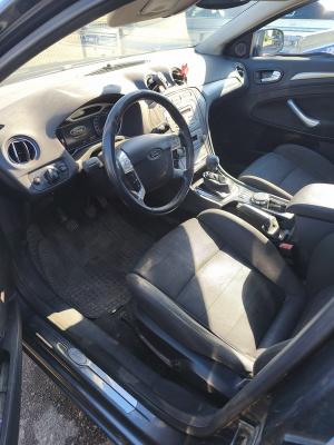Pelēks Ford Mondeo 2008 Narva, ar dzinēja tilpumu 1.80 L un nobraukumu 323 tūkst. km par 1199 €, foto 13 vietnē AUTOMOTO.COM.LV