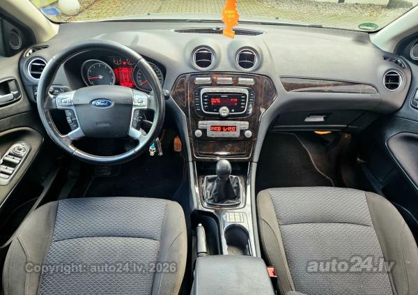 Ford Mondeo 2008 in Tallinn on AUTOMOTO.COM.LV Grey Ford Mondeo 2008 in Tallinn, with an engine capacity of 2.00 L and mileage of 275 thousand km for 1790 €, photo 10 on AUTOMOTO.COM.LV