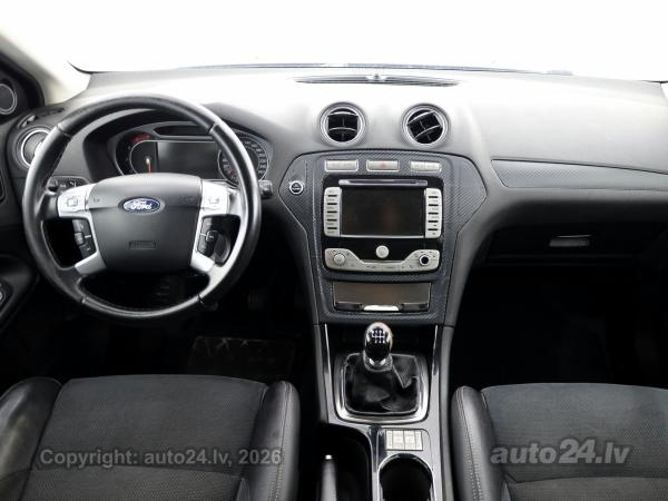 Grey Ford Mondeo 2008 in Tallinn, with an engine capacity of 2.00 L and mileage of 364 thousand km for 1499 €, photo 6 on AUTOMOTO.COM.LV