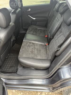 Grey Ford Mondeo 2008 in Riga, with an engine capacity of 2.00 L and mileage of 274 thousand km for 1500 €, photo 5 on AUTOMOTO.COM.LV