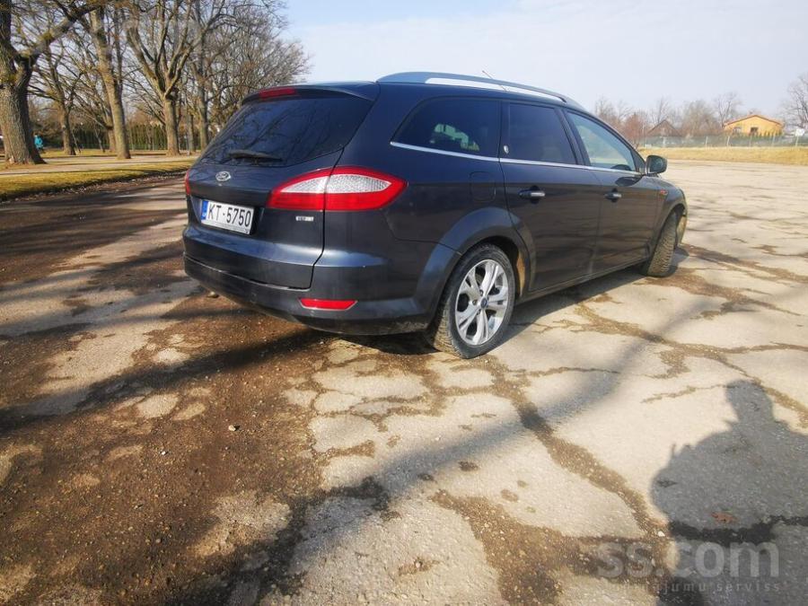 Grey Ford Mondeo 2008 in Valmiera, with an engine capacity of 2.00 L and mileage of 285 thousand km for 1830 €, photo 4 on AUTOMOTO.COM.LV