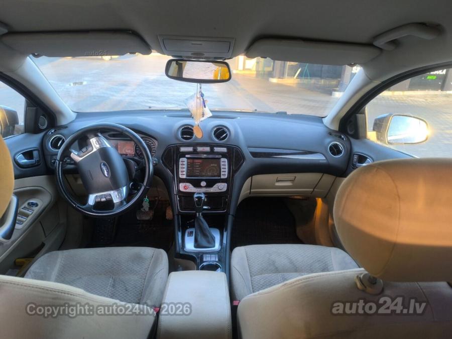 Pelēks Ford Mondeo 2009 Tallina, ar dzinēja tilpumu 2.00 L un nobraukumu 350 tūkst. km par 2050 €, foto 5 vietnē AUTOMOTO.COM.LV