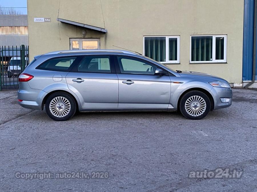 Pelēks Ford Mondeo 2009 Tartu, ar dzinēja tilpumu 1.80 L un nobraukumu 303 tūkst. km par 3390 €, foto 4 vietnē AUTOMOTO.COM.LV