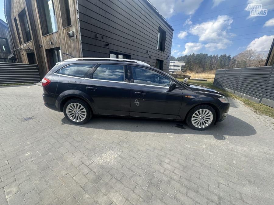 Pelēks Ford Mondeo 2009 Palanga, ar dzinēja tilpumu 2.00 L un nobraukumu 374 tūkst. km par 3350 €, foto 5 vietnē AUTOMOTO.COM.LV