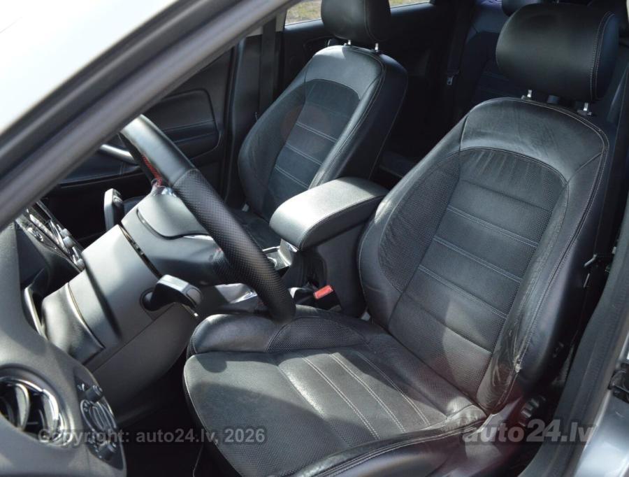 Pelēks Ford Mondeo 2009 Tallina, ar dzinēja tilpumu 2.00 L un nobraukumu 367 tūkst. km par 2900 €, foto 17 vietnē AUTOMOTO.COM.LV