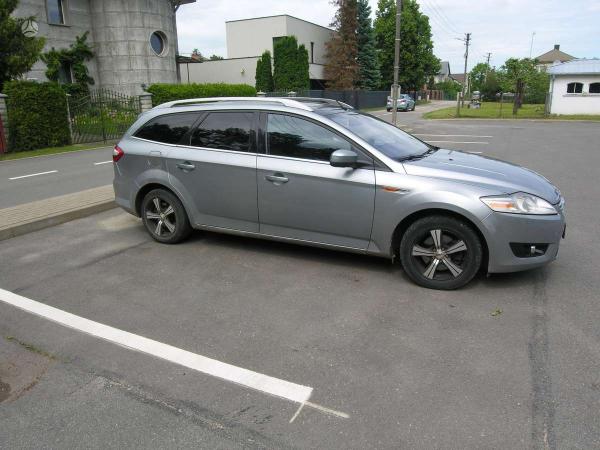 Pelēks Ford Mondeo 2009 Kauņa, ar dzinēja tilpumu 2.18 L un nobraukumu 245 tūkst. km par 2350 €, foto 5 vietnē AUTOMOTO.COM.LV