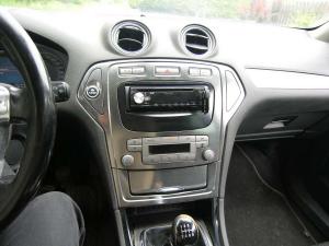 Pelēks Ford Mondeo 2009 Kauņa, ar dzinēja tilpumu 2.18 L un nobraukumu 245 tūkst. km par 2350 €, foto 24 vietnē AUTOMOTO.COM.LV