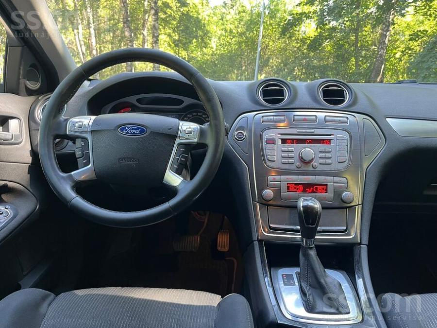 Pelēks Ford Mondeo 2009 Rīga, ar dzinēja tilpumu 2.00 L un nobraukumu 0 tūkst. km par 2899 €, foto 12 vietnē AUTOMOTO.COM.LV