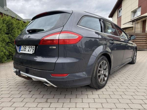 Pelēks Ford Mondeo 2009 Kretinga, ar dzinēja tilpumu 2.18 L un nobraukumu 307 tūkst. km par 2495 €, foto 9 vietnē AUTOMOTO.COM.LV