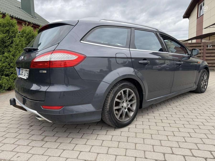Grey Ford Mondeo 2009 in Kretinga, with an engine capacity of 2.18 L and mileage of 307 thousand km for 2395 €, photo 11 on AUTOMOTO.COM.LV