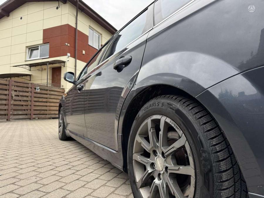 Grey Ford Mondeo 2009 in Kretinga, with an engine capacity of 2.18 L and mileage of 307 thousand km for 2395 €, photo 13 on AUTOMOTO.COM.LV