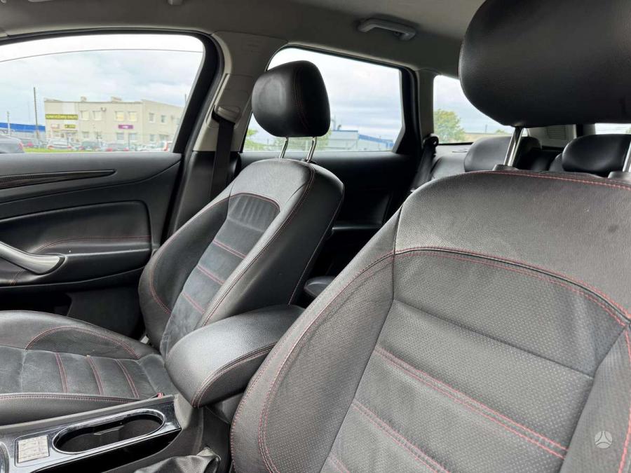 Grey Ford Mondeo 2009 in Kretinga, with an engine capacity of 2.18 L and mileage of 307 thousand km for 2395 €, photo 18 on AUTOMOTO.COM.LV