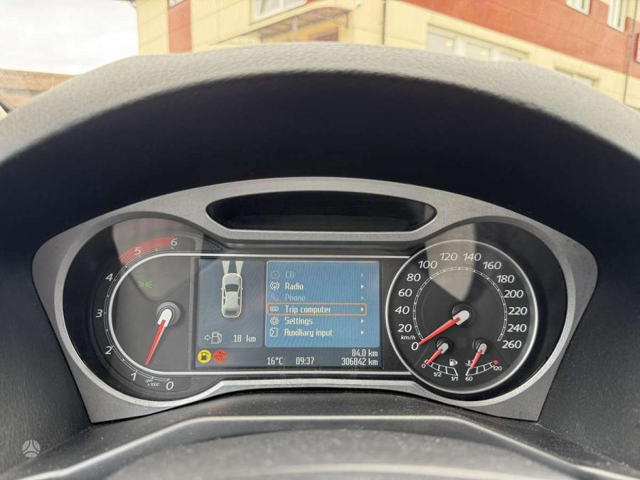 Grey Ford Mondeo 2009 in Kretinga, with an engine capacity of 2.18 L and mileage of 307 thousand km for 2395 €, photo 21 on AUTOMOTO.COM.LV