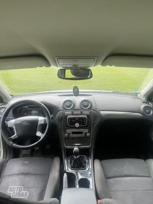 Pelēks Ford Mondeo 2009 Viļņa, ar dzinēja tilpumu 2.00 L un nobraukumu 328 tūkst. km par 2000 €, foto 5 vietnē AUTOMOTO.COM.LV