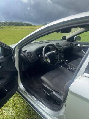 Pelēks Ford Mondeo 2009 Viļņa, ar dzinēja tilpumu 2.00 L un nobraukumu 328 tūkst. km par 2000 €, foto 8 vietnē AUTOMOTO.COM.LV