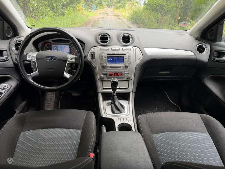 Pelēks Ford Mondeo 2009 Klaipėda, ar dzinēja tilpumu 2.00 L un nobraukumu 307 tūkst. km par 2250 €, foto 12 vietnē AUTOMOTO.COM.LV