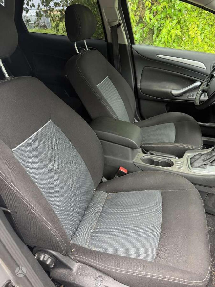 Pelēks Ford Mondeo 2009 Klaipėda, ar dzinēja tilpumu 2.00 L un nobraukumu 307 tūkst. km par 2250 €, foto 13 vietnē AUTOMOTO.COM.LV