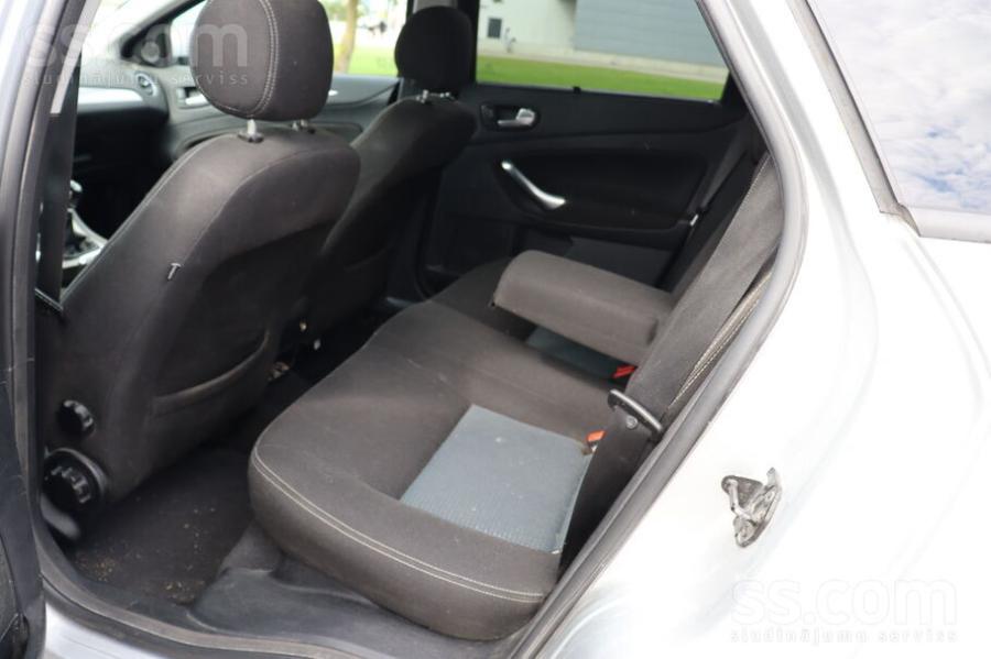 Grey Ford Mondeo 2009 in Riga, with an engine capacity of 1.80 L and mileage of 260 thousand km for 1790 €, photo 9 on AUTOMOTO.COM.LV