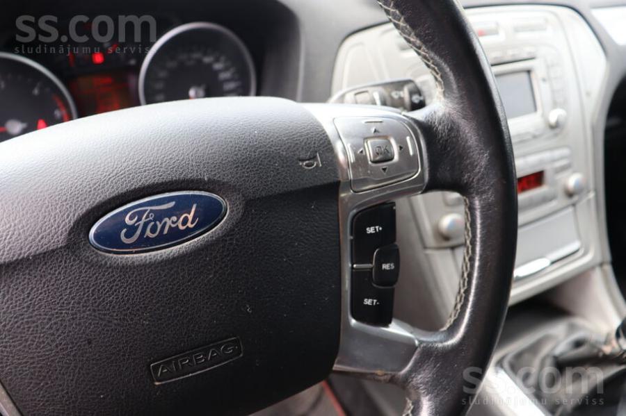 Grey Ford Mondeo 2009 in Riga, with an engine capacity of 1.80 L and mileage of 260 thousand km for 1790 €, photo 12 on AUTOMOTO.COM.LV