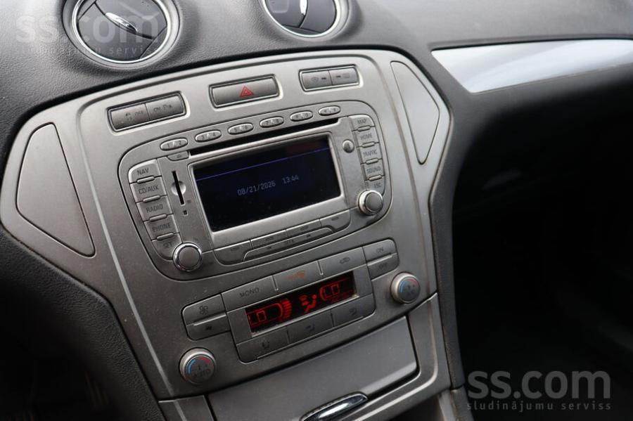 Grey Ford Mondeo 2009 in Riga, with an engine capacity of 1.80 L and mileage of 260 thousand km for 1790 €, photo 13 on AUTOMOTO.COM.LV