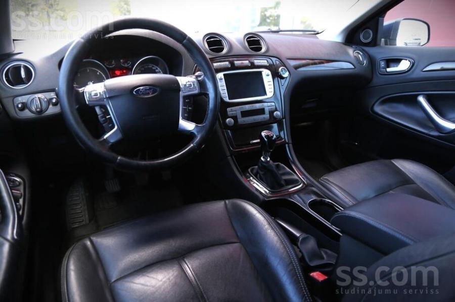 Pelēks Ford Mondeo 2009 Rīga, ar dzinēja tilpumu 1.80 L un nobraukumu 366 tūkst. km par 2795 €, foto 11 vietnē AUTOMOTO.COM.LV